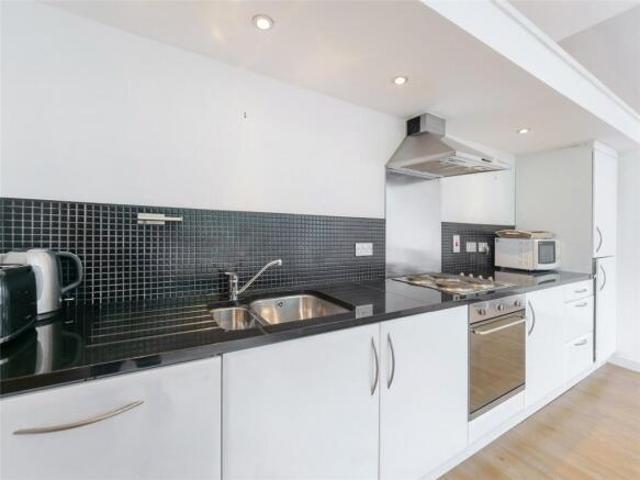 2 bedroom flat for sale in Albion Street, Glasgow, City, G1