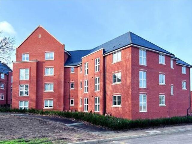 2 Bedroom Flat For Sale In Aldershot