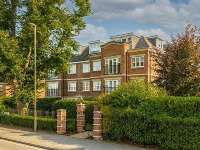 2 Bedroom Flat For Sale In Alexandra Road
