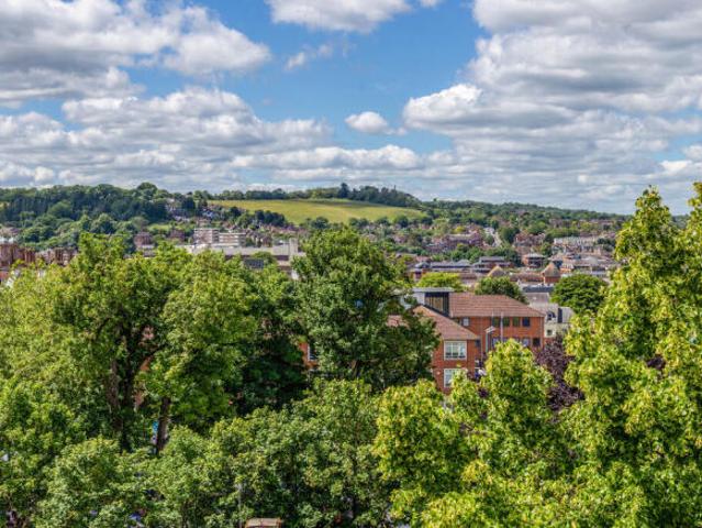 2 bedroom flat for sale in Alexandra Terrace, Guildford, GU1