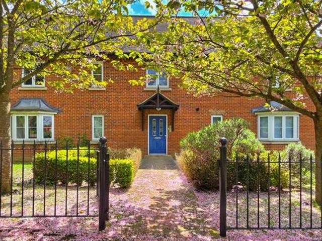 2 Bedroom Flat For Sale In Ampthill, Bedfordshire