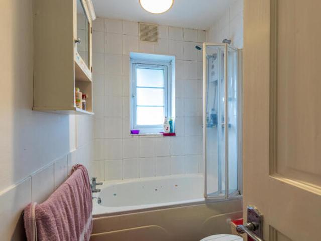 2 bedroom flat for sale in Anglesea Road, Southampton, SO15