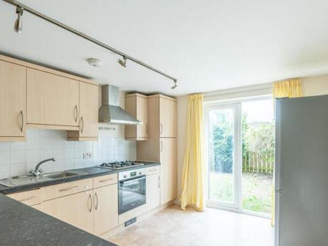 2 Bedroom Flat For Sale In Ashton Vale