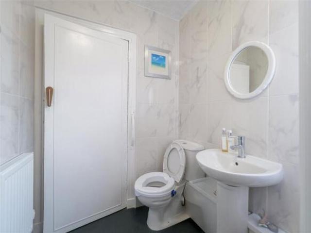 2 bedroom flat for sale in Ashcroft Drive, Glasgow, City, G44