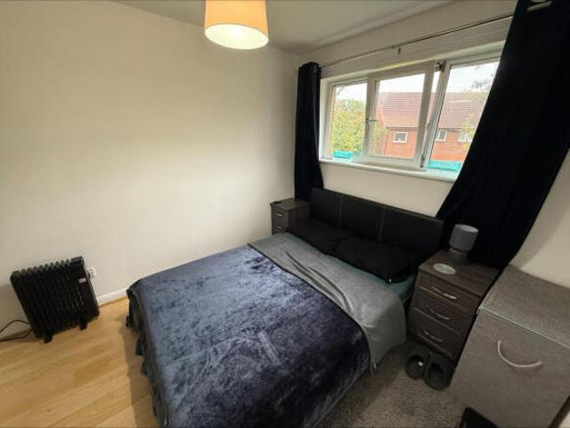 2 bedroom flat for sale in Ashdown Lane, Birchwood, Warrington, Cheshire, WA3