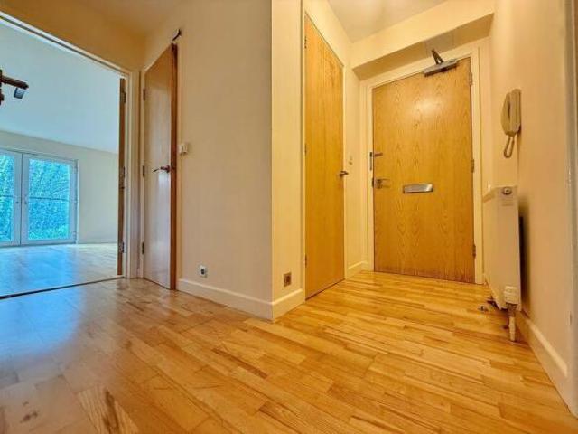 2 bedroom flat for sale in Apsley Court, Siding Road, Mutley, Plymouth. Stylish two bed flat with parking, Juliet balcony and prime city location, PL4