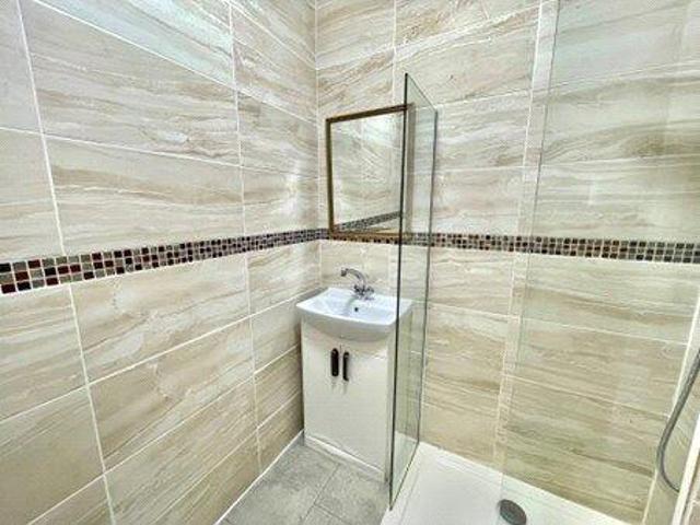 2 bedroom flat for sale in Argyll Road, Bournemouth, BH5