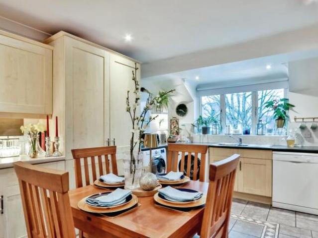 2 bedroom flat for sale in Argyll Road, Bournemouth, Dorset, BH5