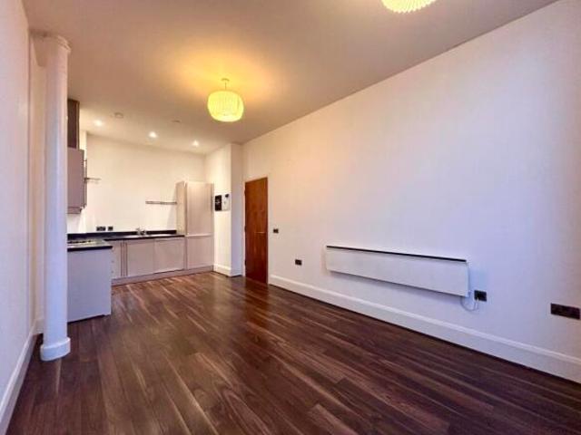 2 bedroom flat for sale in Atlas Mill, Bolton, BL1