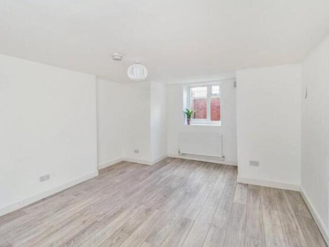 2 bedroom flat for sale in Atwood Road, Didsbury, Manchester, Greater Manchester, M20