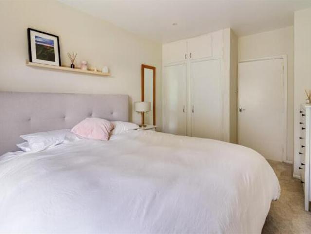 2 bedroom flat for sale in Australia Court, Oxford Road, Cambridge, CB3