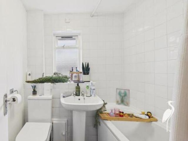 2 bedroom flat for sale in Azalea Terrace South, Ashbrooke, Sunderland, SR2