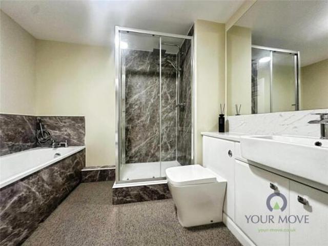 2 bedroom flat for sale in Bambridge Court, Maidstone, Kent, ME14