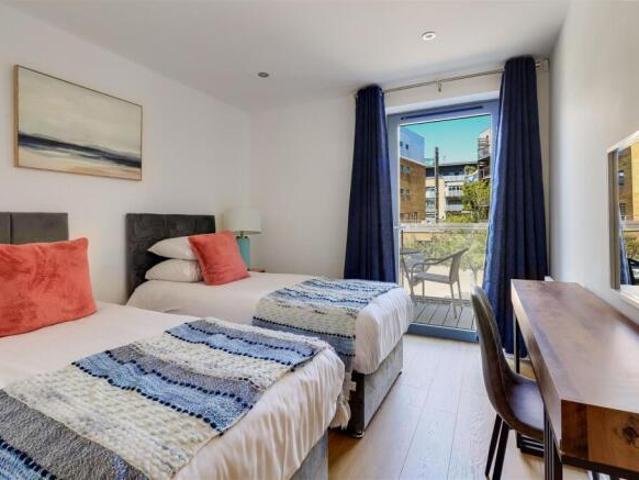 2 bedroom flat for sale in Bailey House, Rustat Avenue, Cambridge, CB1