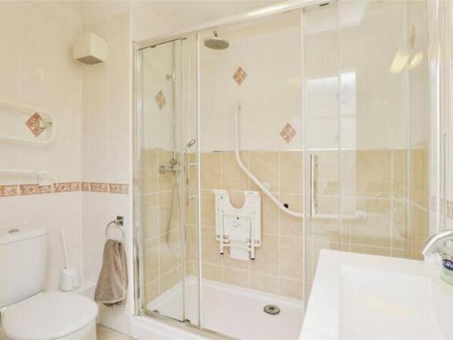 2 bedroom flat for sale in Bartin Close, Sheffield, South Yorkshire, S11