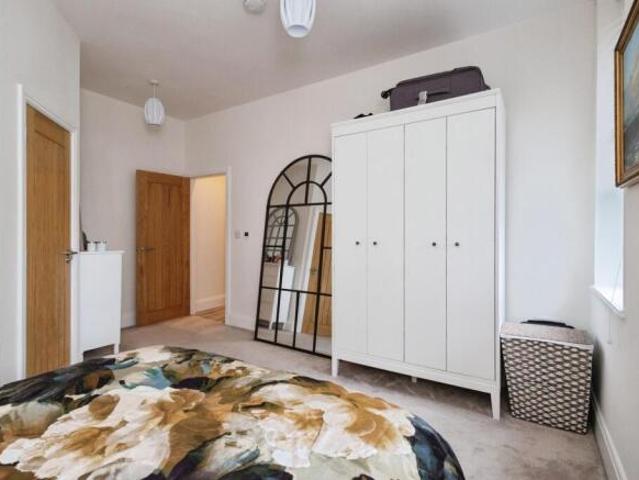 2 bedroom flat for sale in Barlow Moor Road, Didsbury, Manchester, Greater Manchester, M20