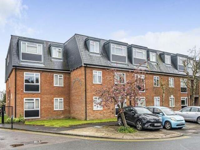 2 Bedroom Flat For Sale In Barnet