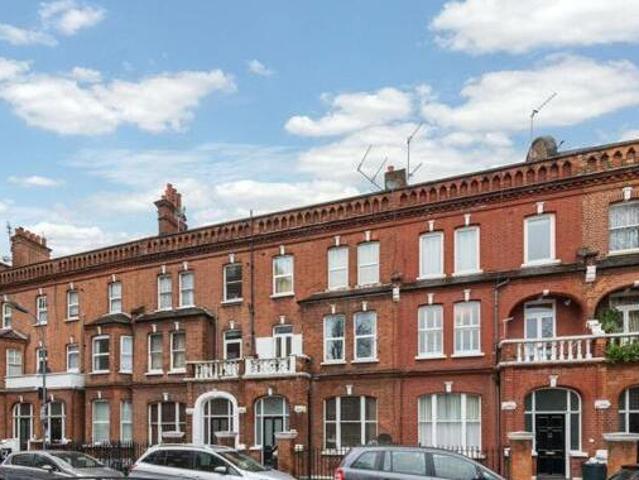 2 Bedroom Flat For Sale In Barons Court, London