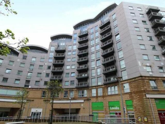 2 Bedroom Flat For Sale In Basingstoke, Hampshire