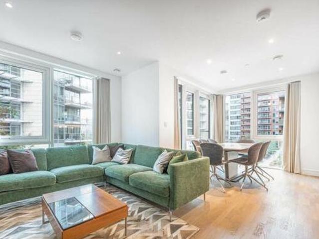 2 Bedroom Flat For Sale In Battersea, London