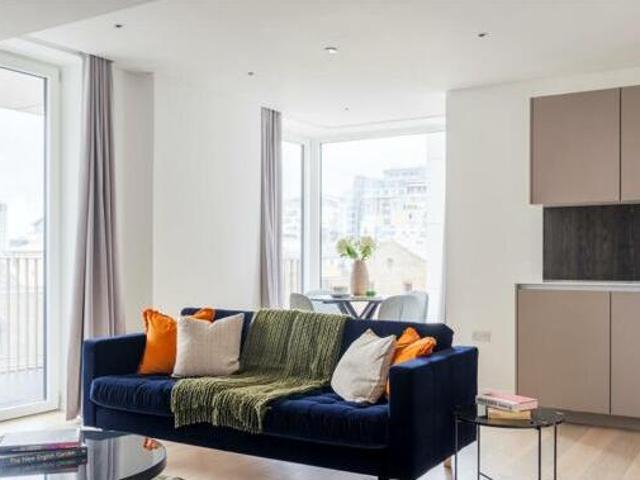 2 Bedroom Flat For Sale In Battersea, London