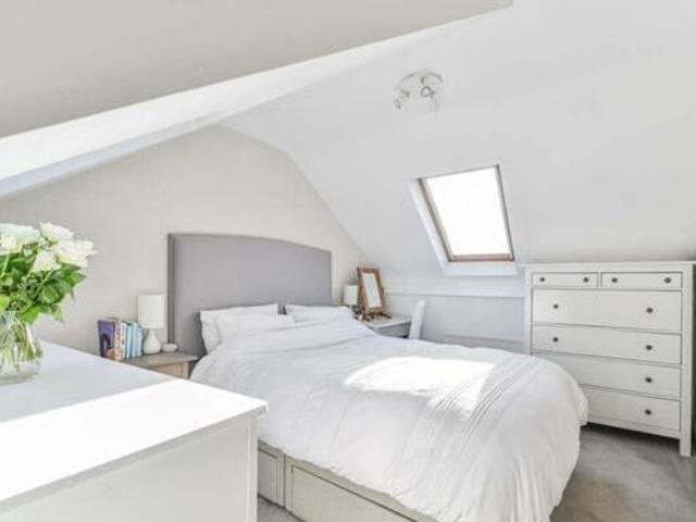 2 Bedroom Flat For Sale In Battersea Park, London