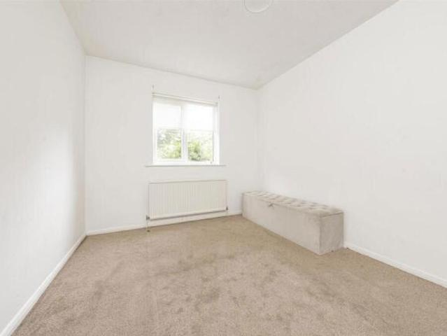 2 bedroom flat for sale in Battlefield Road, St. Albans, Hertfordshire, AL1 4DX, AL1