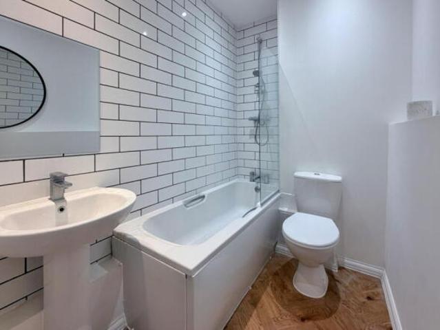 2 bedroom flat for sale in Bath Street, Bath, BA1