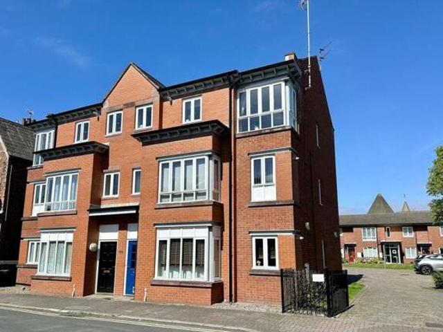 2 Bedroom Flat For Sale In Bath Street North, Southport