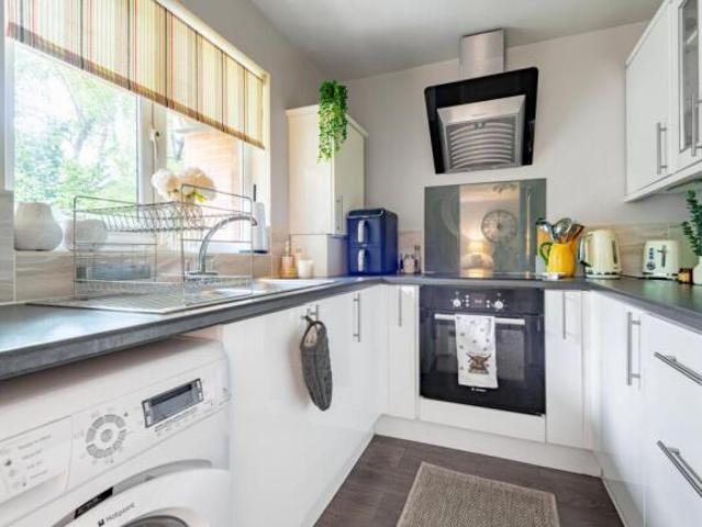 2 bedroom flat for sale in Baxter Court, Norwich, NR3