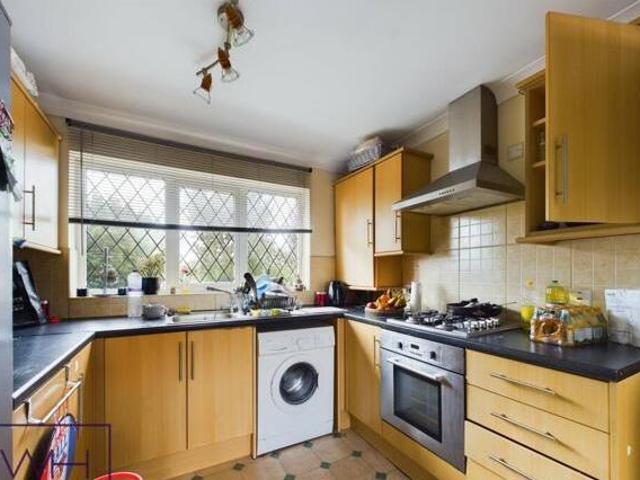 2 Bedroom Flat For Sale In Bentley