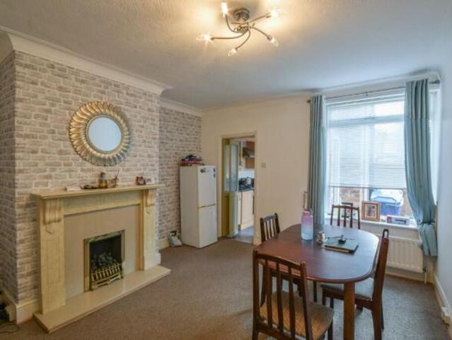 2 bedroom flat for sale in Benfield Road, Newcastle Upon Tyne, NE6