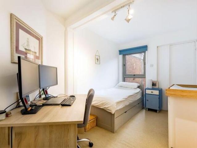 2 bedroom flat for sale in Beaufort Road | Clifton, BS8