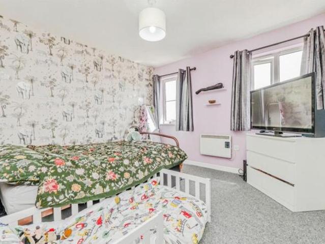 2 bedroom flat for sale in Beaufort Square, Windsor Village, Cardiff, CF24