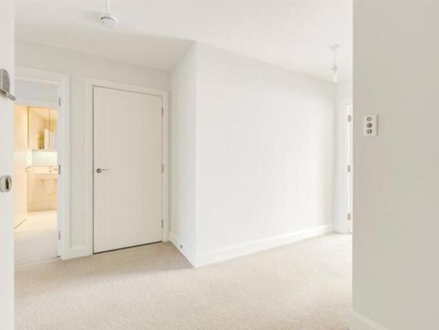 2 bedroom flat for sale in Beach Residences, Marine Parade, Worthing, West Sussex, BN11