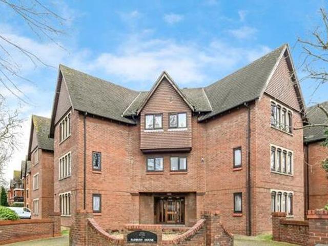 2 Bedroom Flat For Sale In Bedford, Bedfordshire