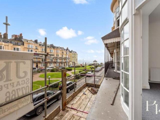 2 bedroom flat for sale in Bedford Square, Brighton, BN1