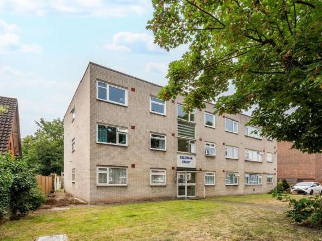 2 bedroom flat for sale in Belgrave Court, Blackheath, London, SE3