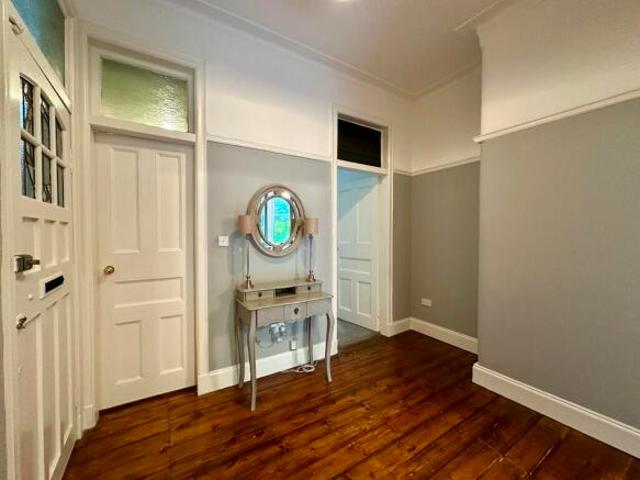 2 bedroom flat for sale in Bellwood Street, Shawlands, Glasgow, G41