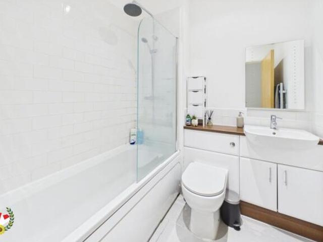 2 bedroom flat for sale in Berkeley House, Quedgeley, Gloucester, GL2