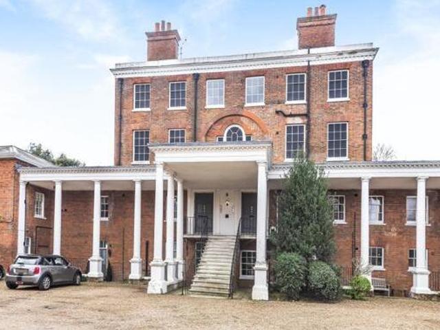 2 Bedroom Flat For Sale In Berkshire