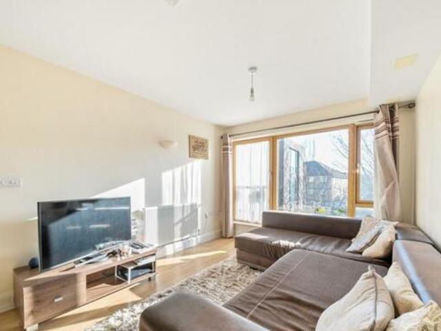 2 Bedroom Flat For Sale In Bermondsey, London