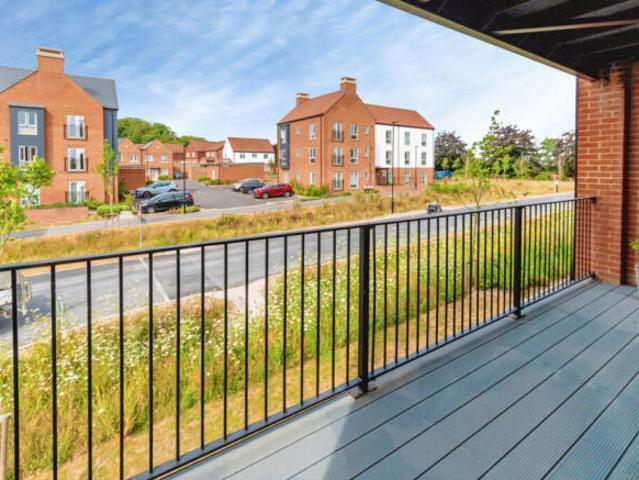 2 bedroom flat for sale in Bethell Road, Winchester, Hampshire, SO22
