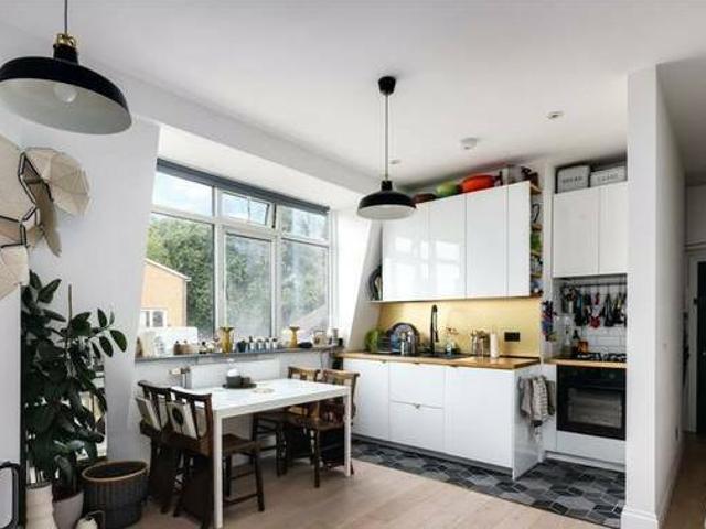 2 bedroom flat for sale in Bethnal Green Road Bethnal Green London E2
