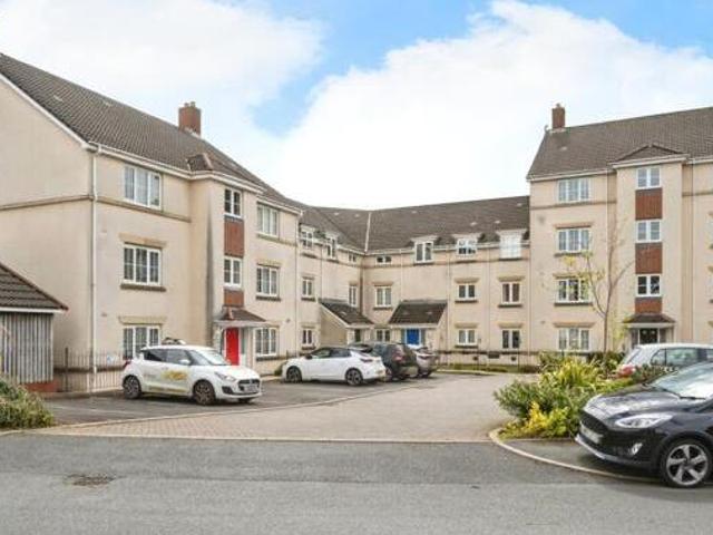 2 Bedroom Flat For Sale In Bolton, Greater Manchester