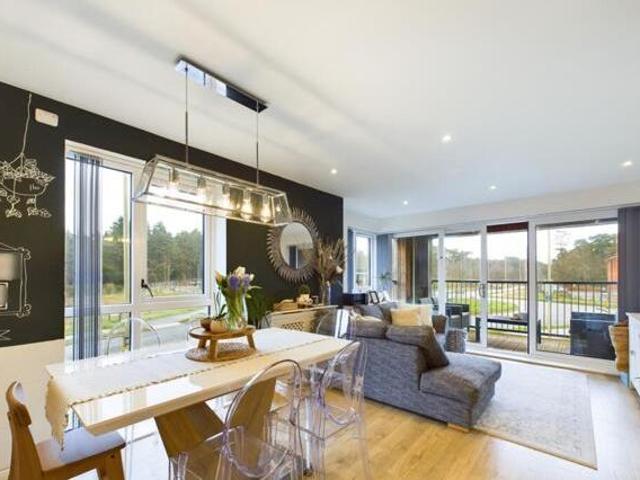 2 Bedroom Flat For Sale In Bordon, Hampshire