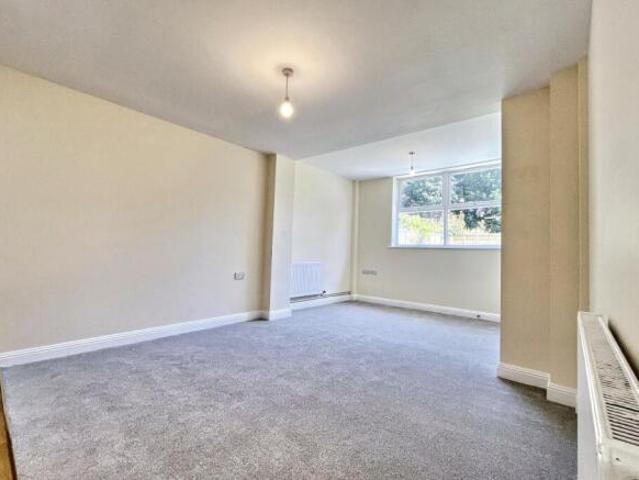 2 bedroom flat for sale in Boscombe, BH1