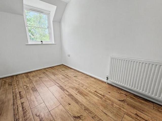 2 bedroom flat for sale in Boscombe, BH5