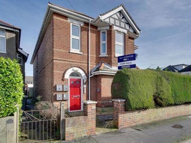 2 Bedroom Flat For Sale In Bournemouth