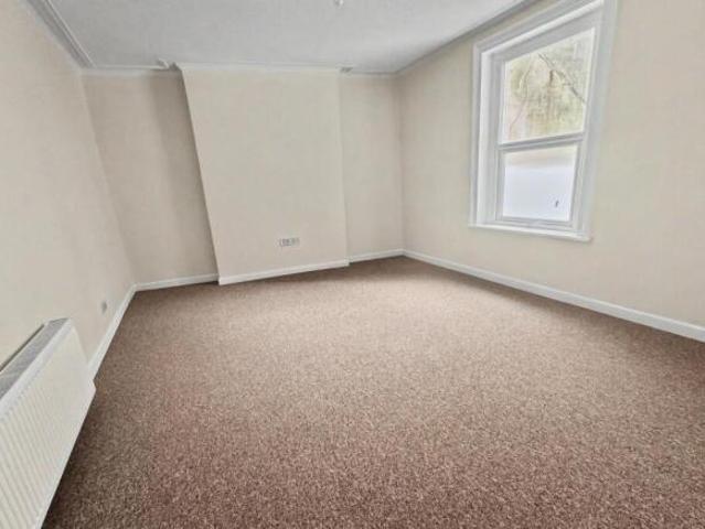 2 bedroom flat for sale in Bournemouth, BH2